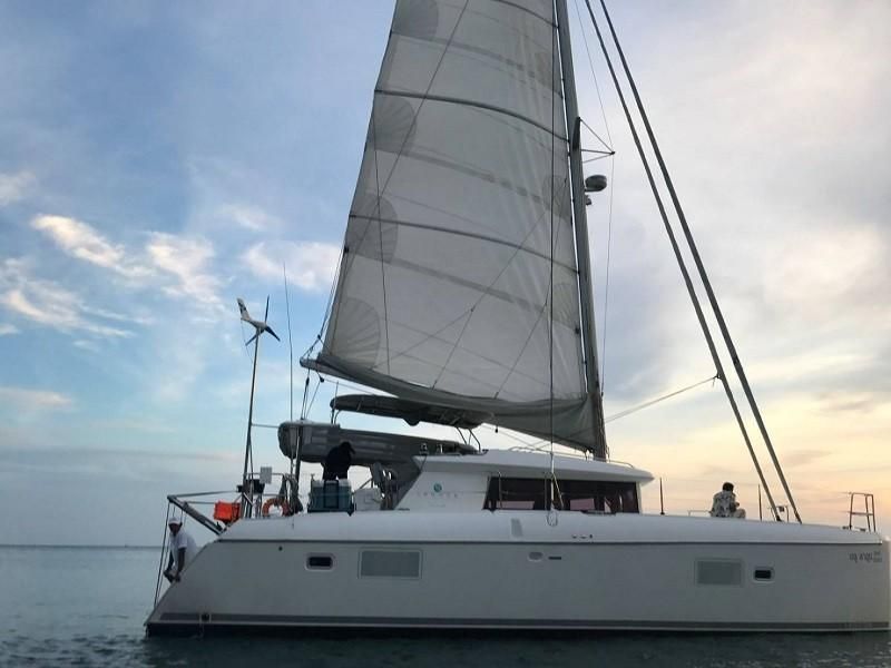 Lagoon 421 Sailing Catamaran for sale; Inspire Marine